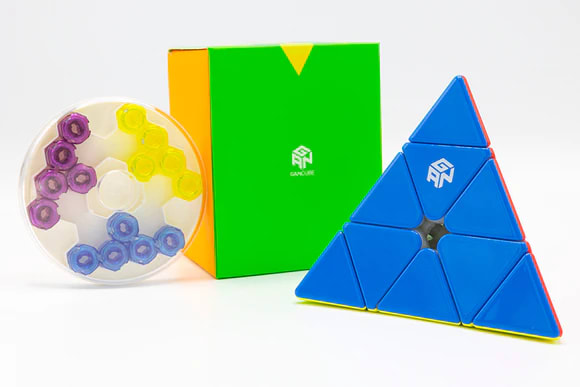 Pyraminx Gan Enhanced UV | Soletta