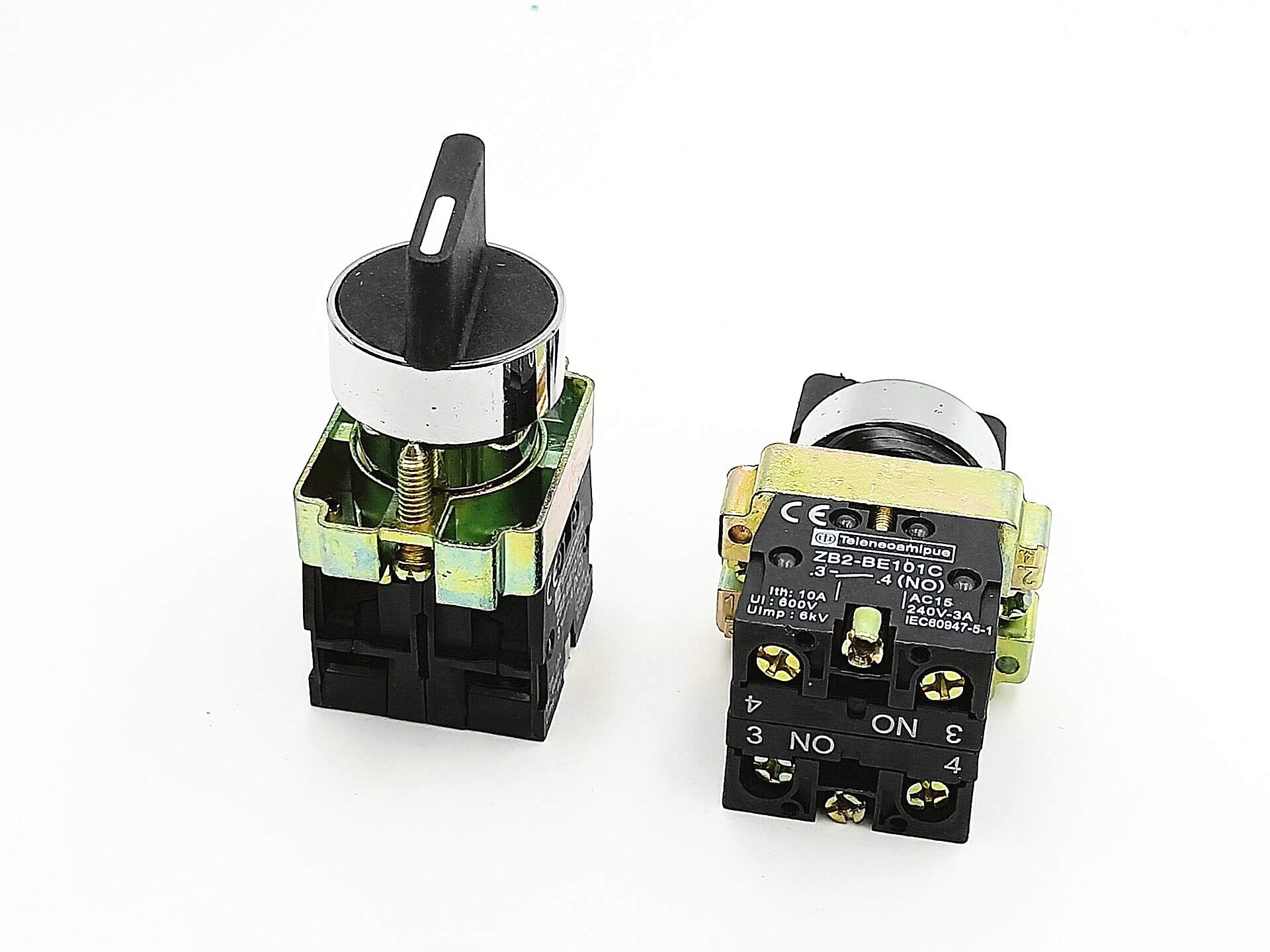 SELECTOR 3 POS. FIJA 22MM M/CORTA 2 NA PE | Materiales Electricos
