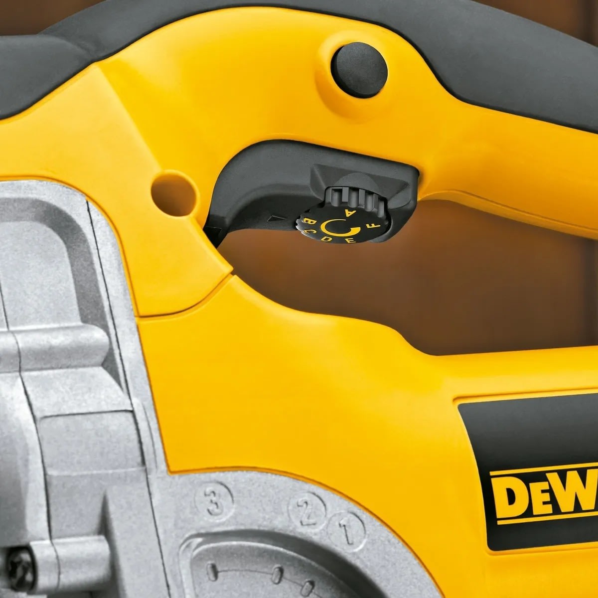 SIERRA CALADORA DEWALT DW331K-B2 | TODOTALLER - Insumos Industriales