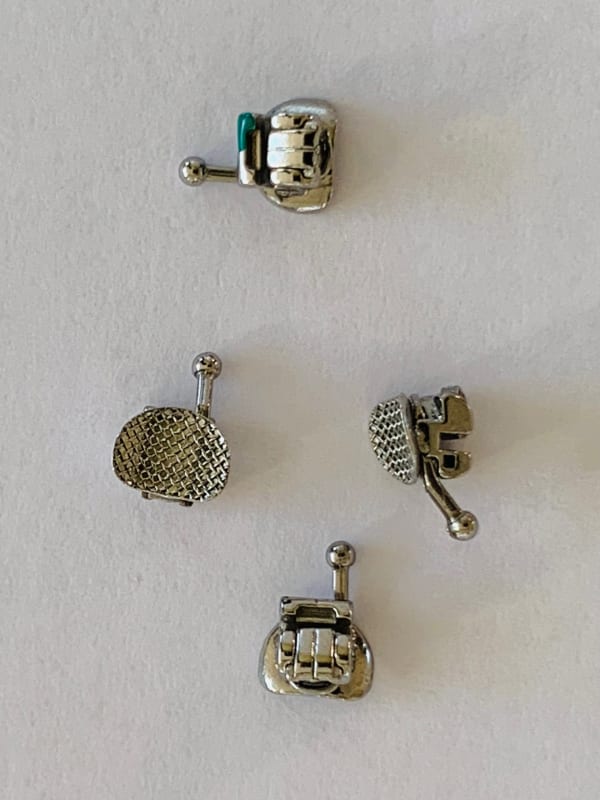 Bracket Metálicos | Strongtek