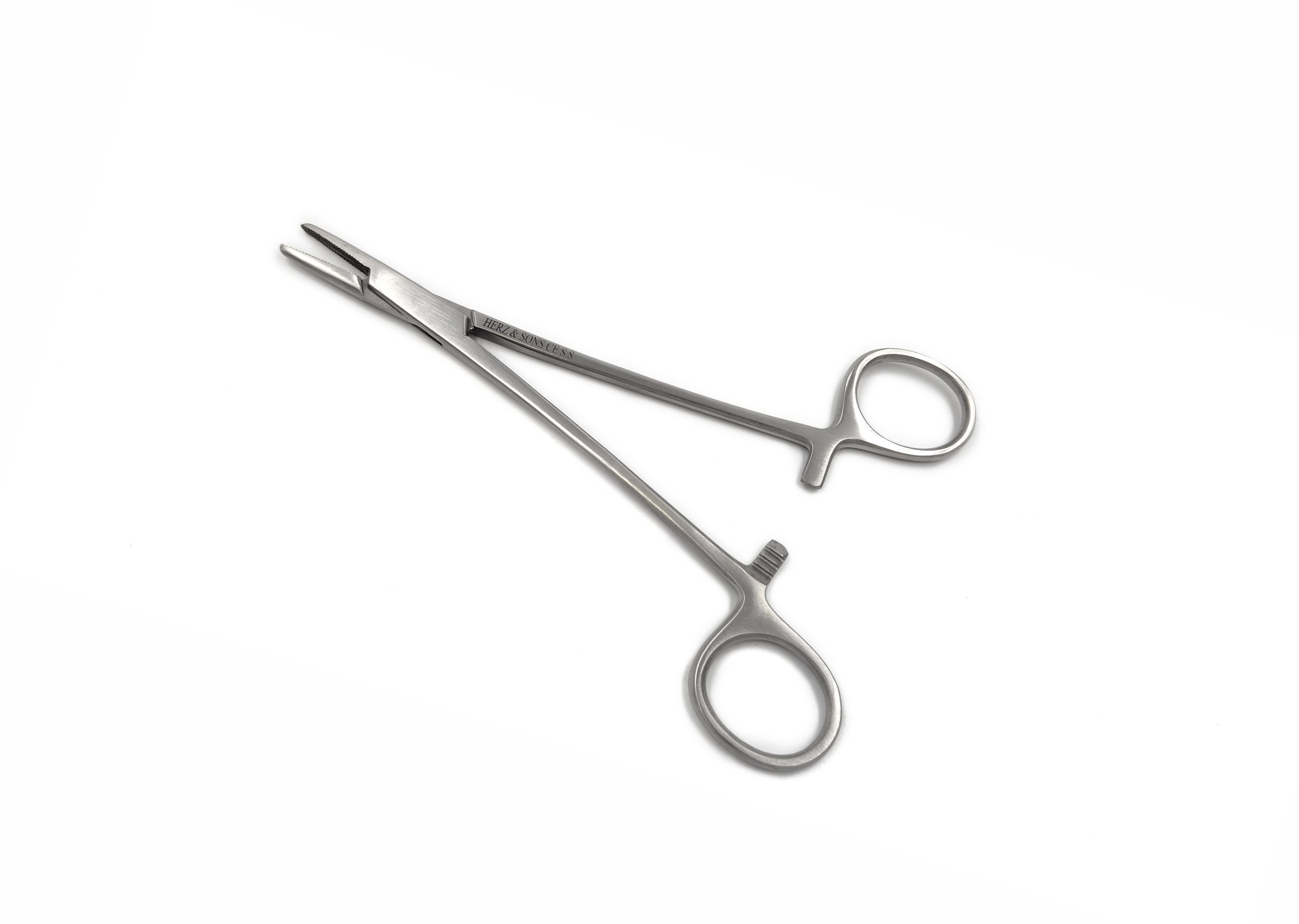 Porta Aguja Recto 16mm | Importadora Biocare Ltda.