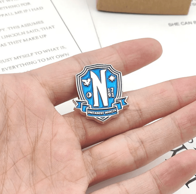 PIN MERLINA NEVERMORE | Apricot