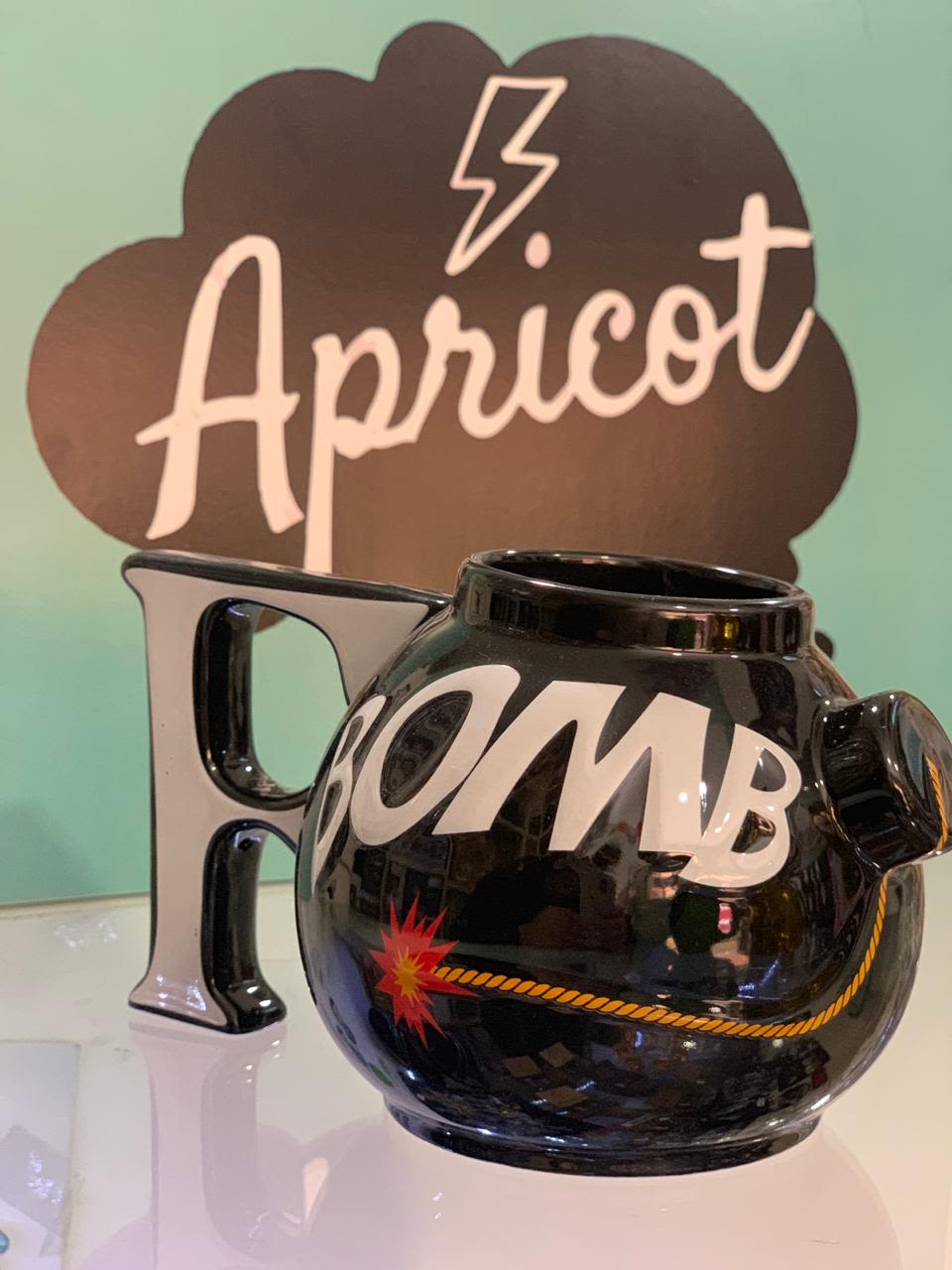 TAZÓN MUG 3D BOMBA | Apricot