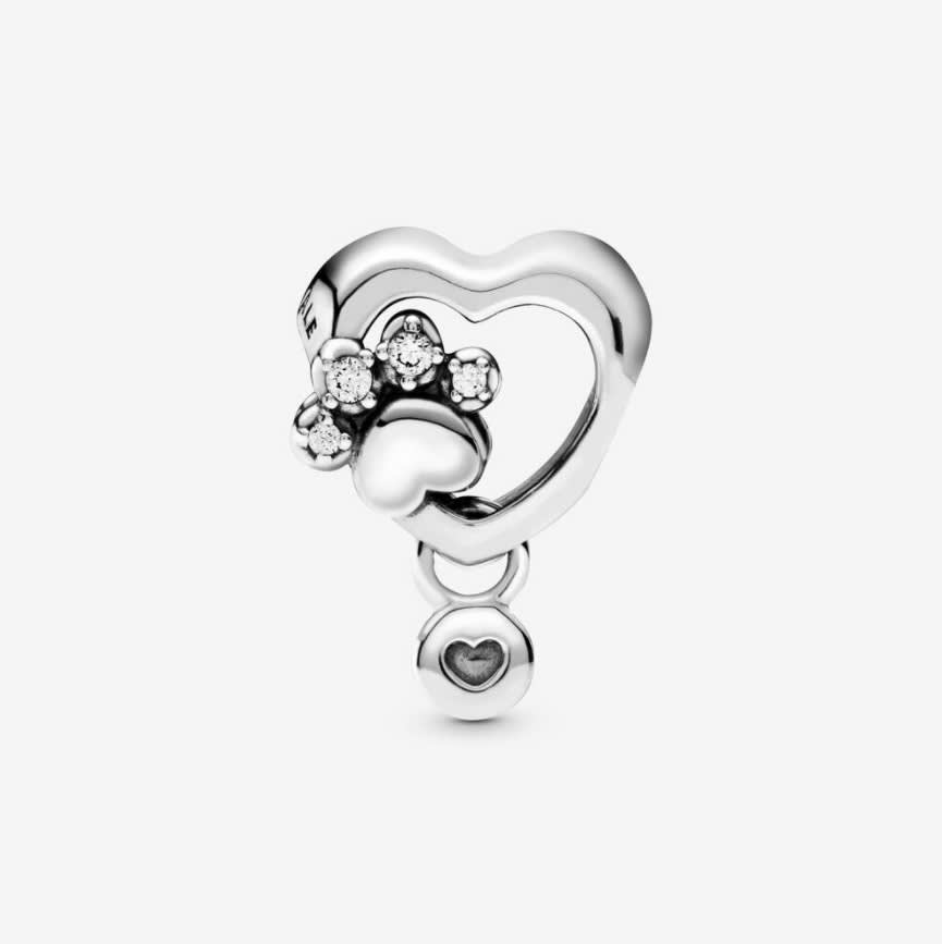 Charm Pandora corazon con pata de perro brillante | Befashion