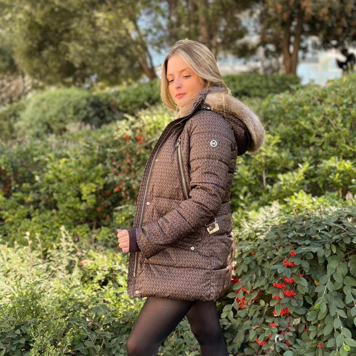 Parka Mujer Michael Kors Cafe Monograma Gorro Peludo Befashion