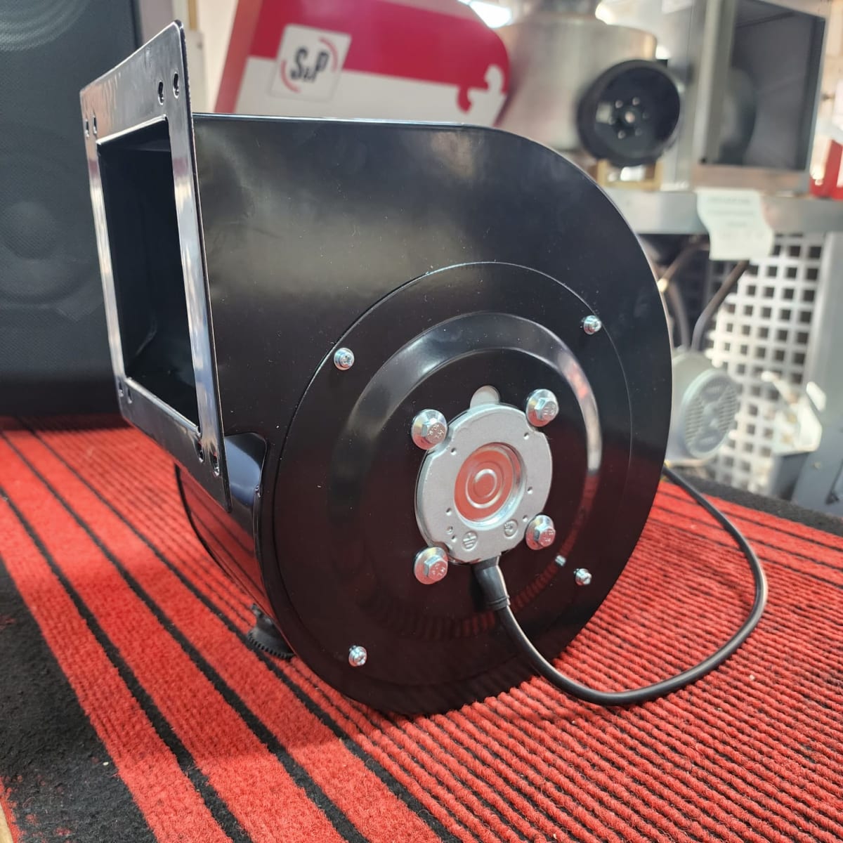 EXTRACTOR CENTRIFUGO LXFFG4E180/90-M102/34-AA01 | Extractores de aire