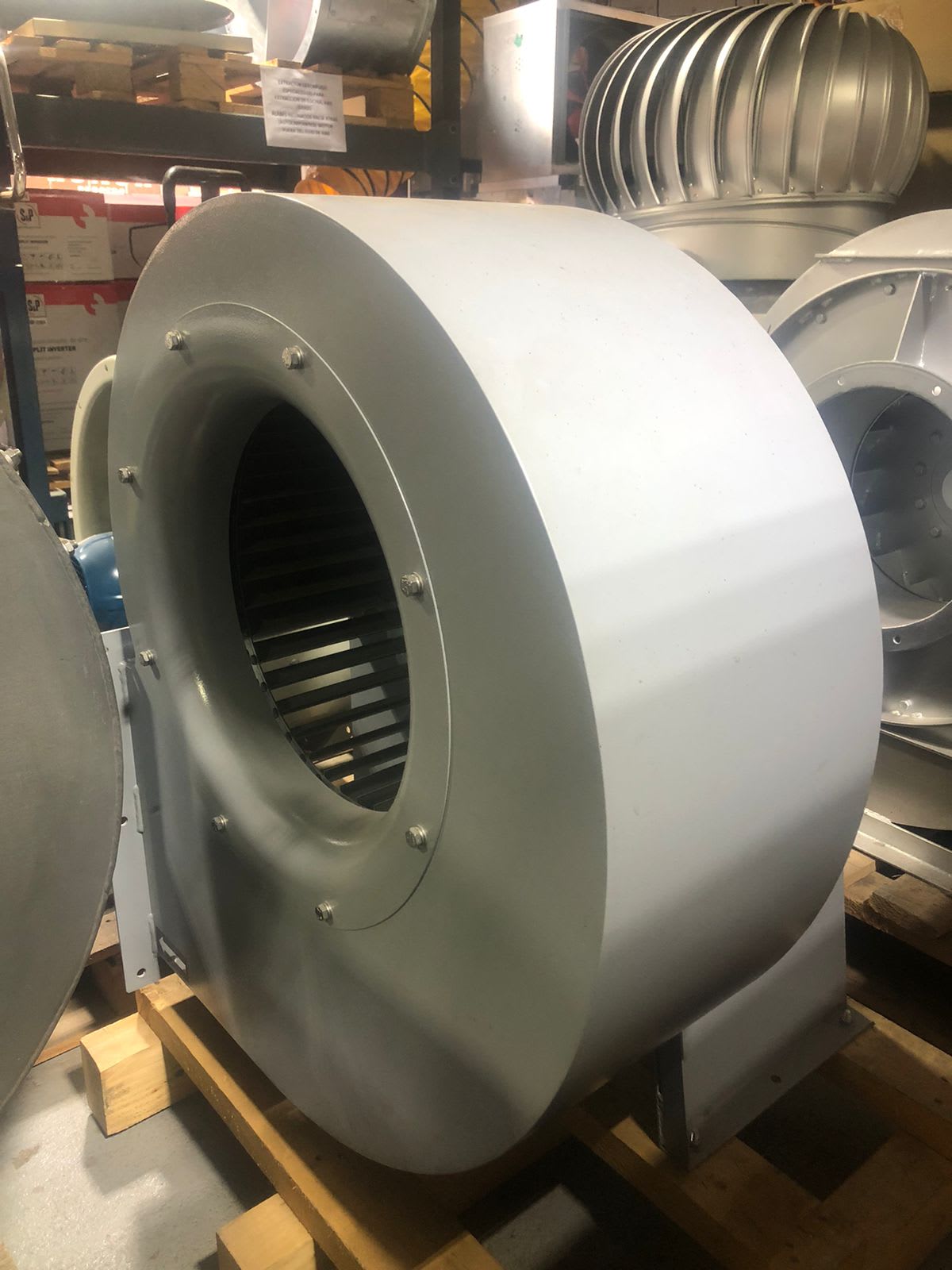 EXTRACTOR CENTRÍFUGO CMT/4-450/185 5,5KW | Extractores de aire