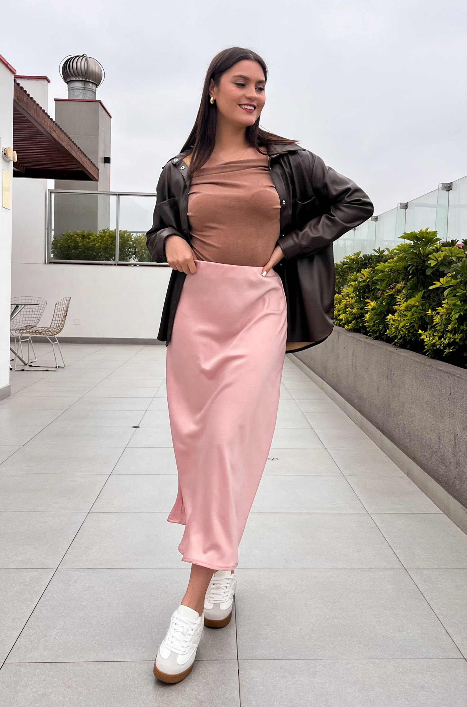 Maxifalda Satin rosa | Moshtienda