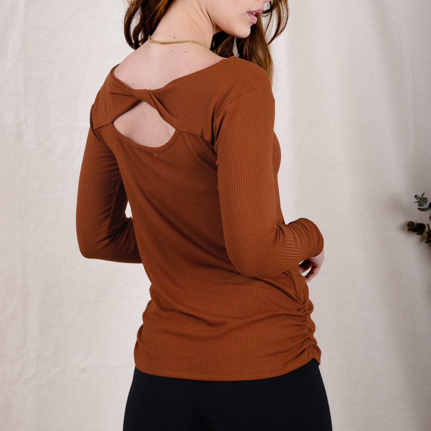 Polo Rebeca caramelo | Moshtienda