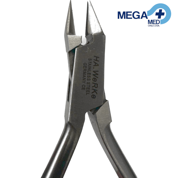 ALICATE RECTO NORMAL 13 CM PODOLOGIA | Megamed Chile Ltda