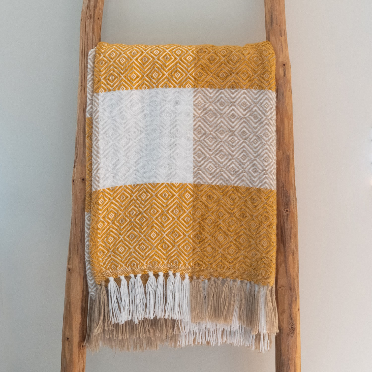 Manta Alejandro | Claudia Riva