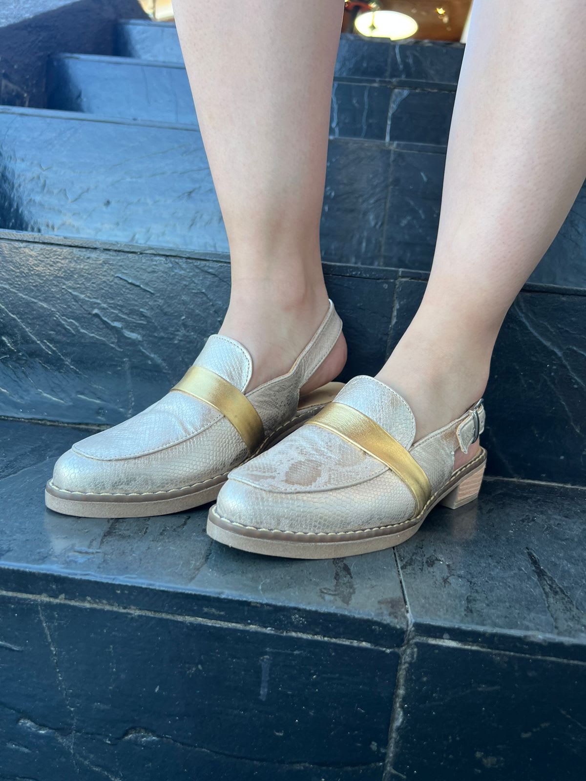 Puntilla dorada | Tienda Mottai