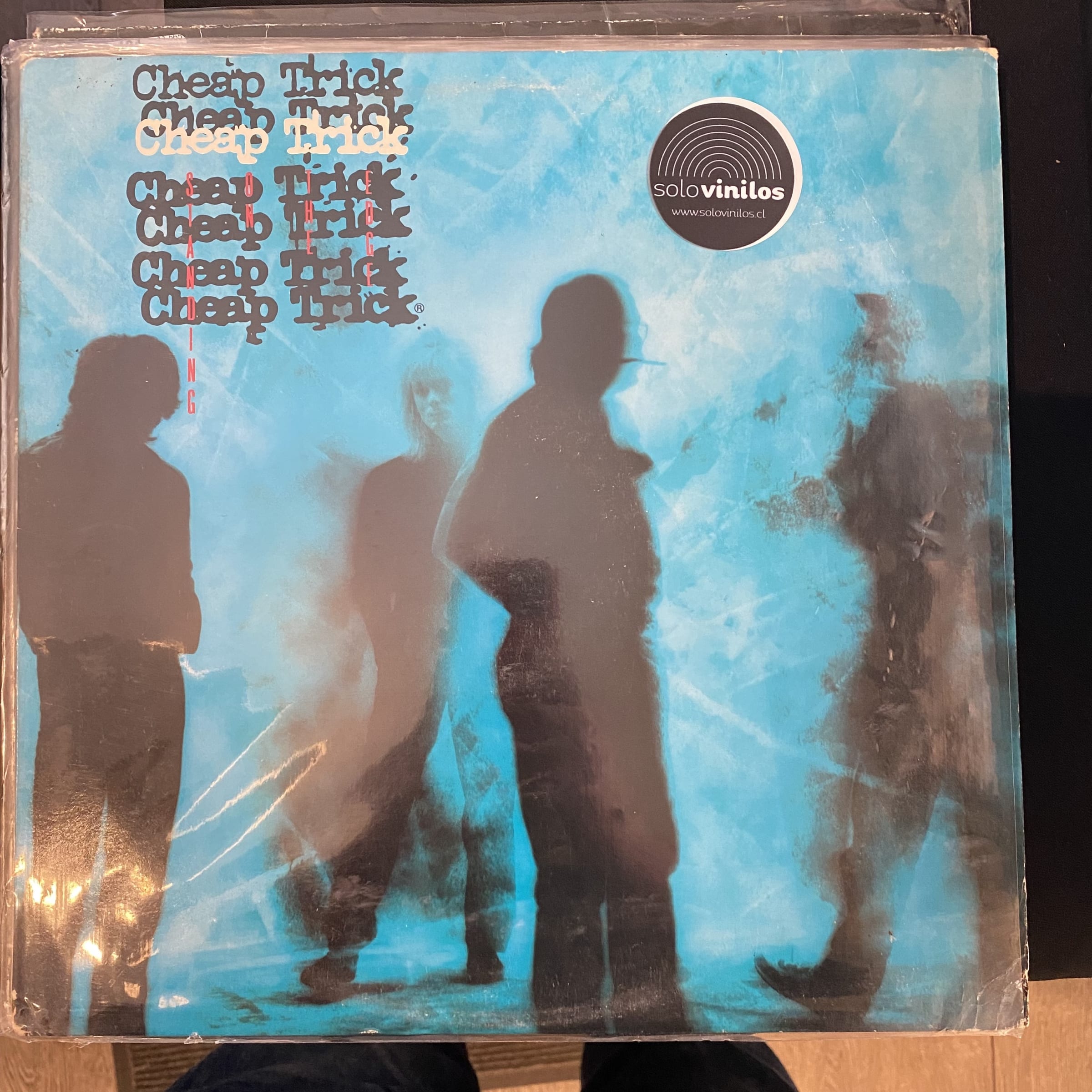 Cheap Trick - Standing On The Edge | Solo Vinilos