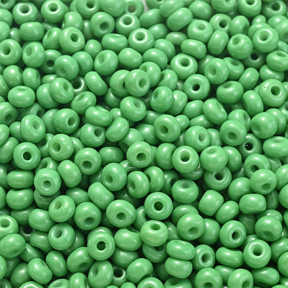 Mini Mostacillón Verde Claro Opaco 3mm (50 gramos) | Mundo del Joyero