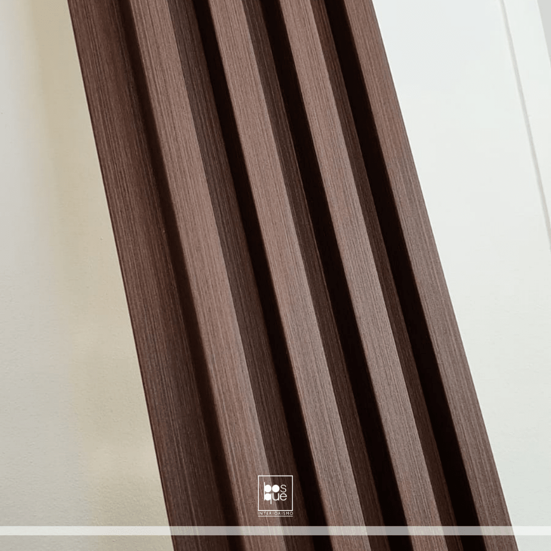 Panel PVC tipo madera - Largue Color Nogal | Bosque Interiorismo