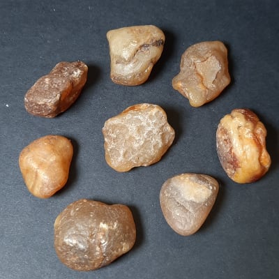 Calcedonias | Catarata: Cristales y Rocas