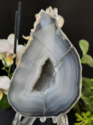 Calcedonias | Catarata: Cristales y Rocas