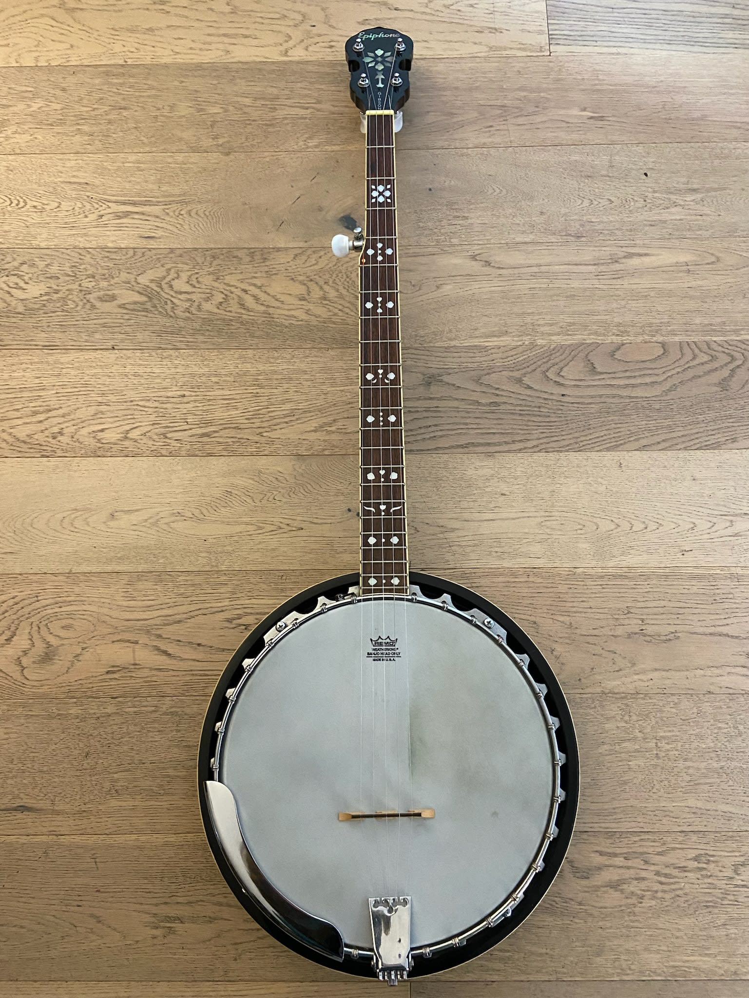 Banjo 5 cuerdas Epiphone MB-200 (SKU:2048) | Instrumentos Chile