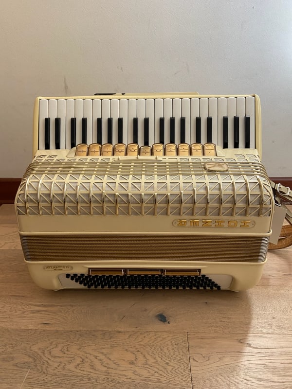 Acordeones | Instrumentos Chile