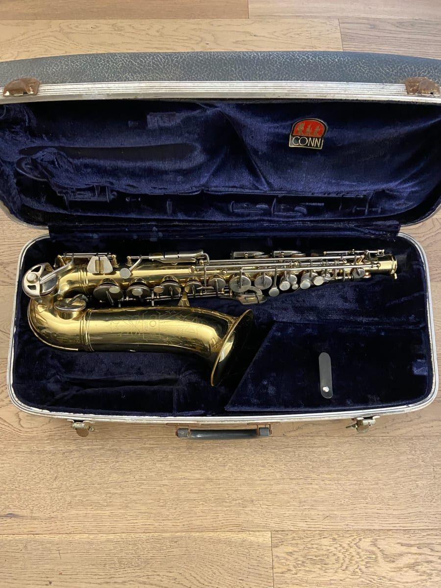 Saxofon Alto Conn Shooting Stars (SKU:1759) | Instrumentos Chile