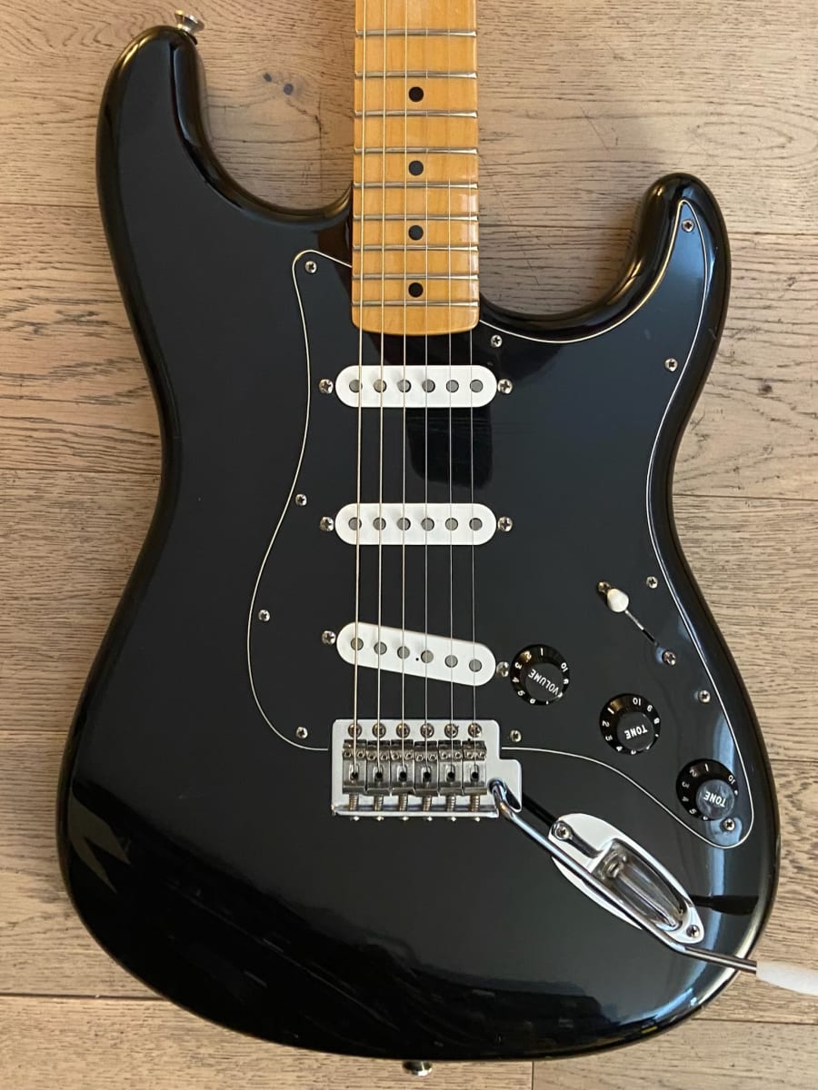 Guitarra Electrico Fender Stratocaster SSS Standard MIM (SKU:2347) | Instrumentos Chile