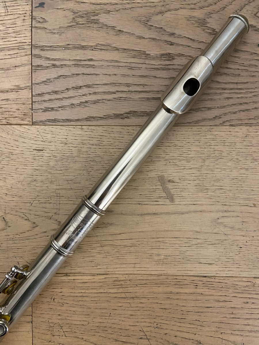 Flauta Traversa Plato cerrado Selmer Bundy (SKU:1886) | Instrumentos Chile