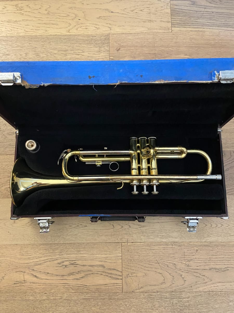 Trompeta Yamaha YTR-2320 (SKU:2310) | Instrumentos Chile