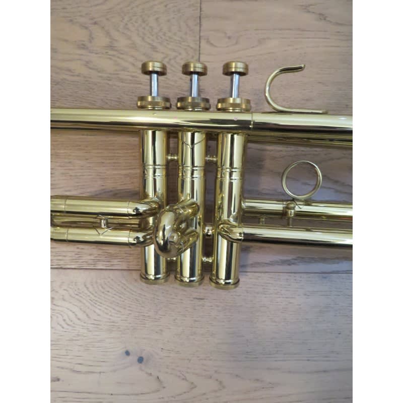 Trompeta Amati ATR-201 (SKU:1916) | Instrumentos Chile