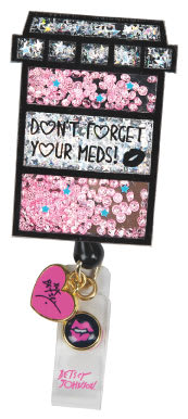 Retractable Badges Pill Box | Dra Marian - Scrubs y Uniformes Médicos