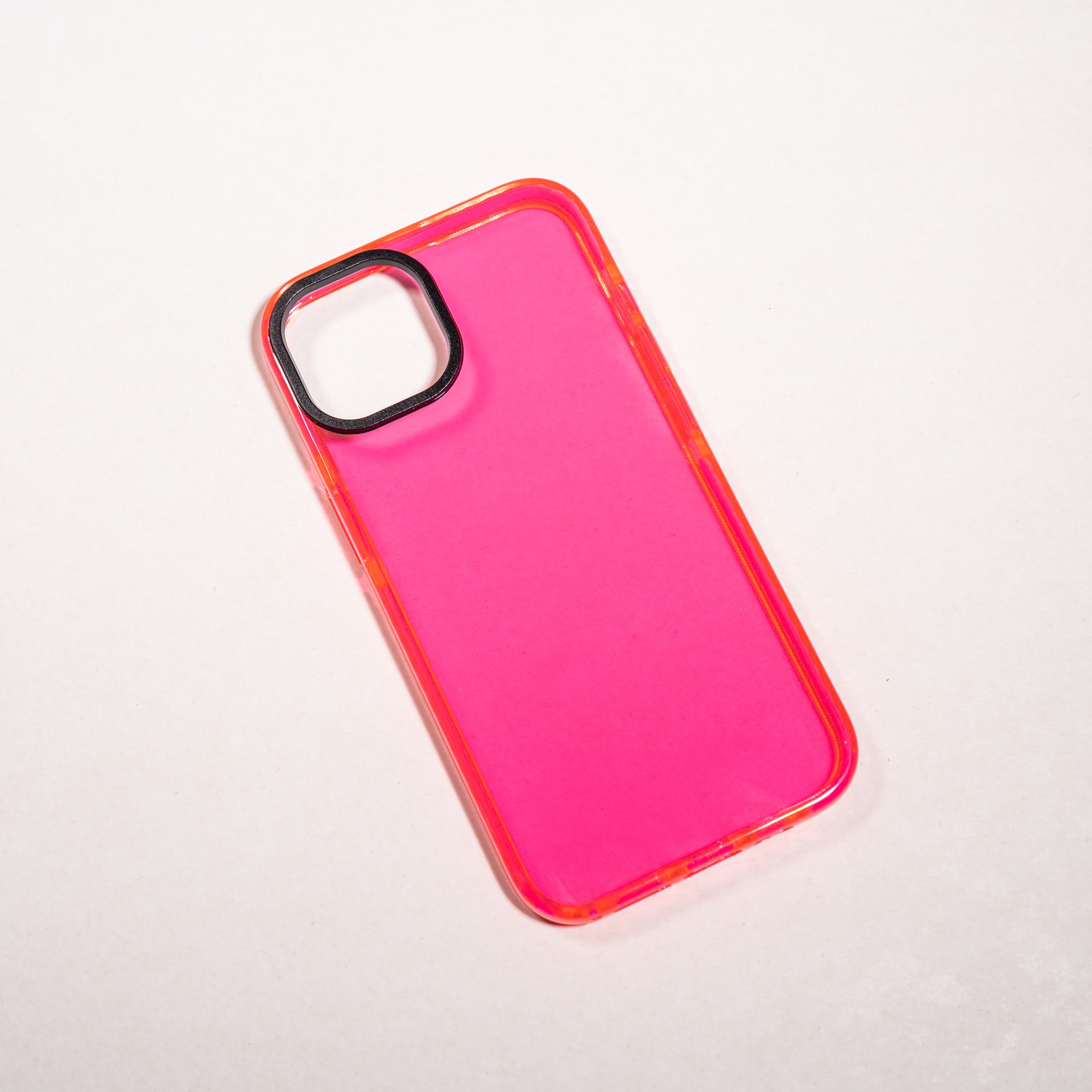 TIPO TECH 21 FUCSIA IPHONE 13 PRO MAX | OnlyiPhone Temuco