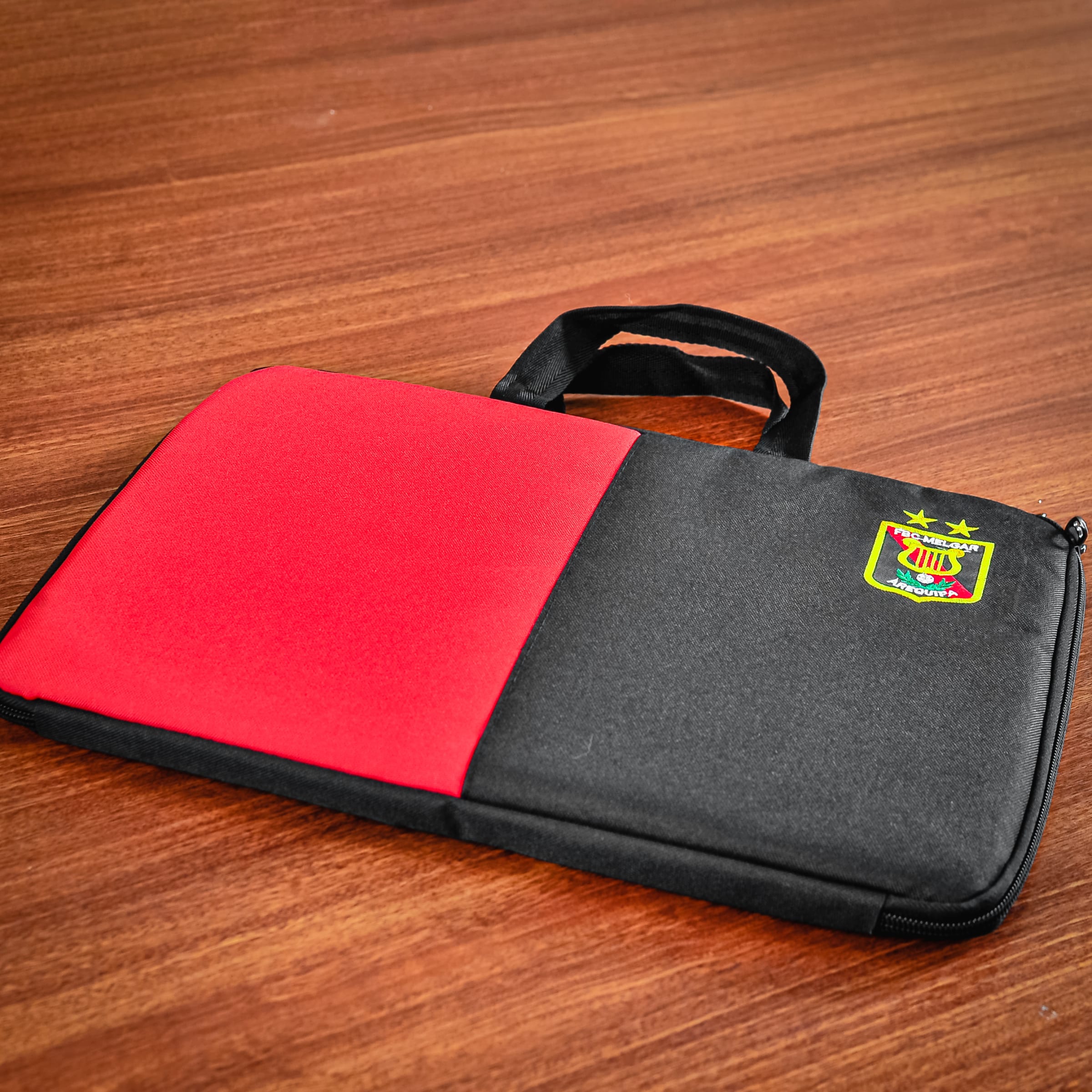 Porta Laptop | Rojinegra