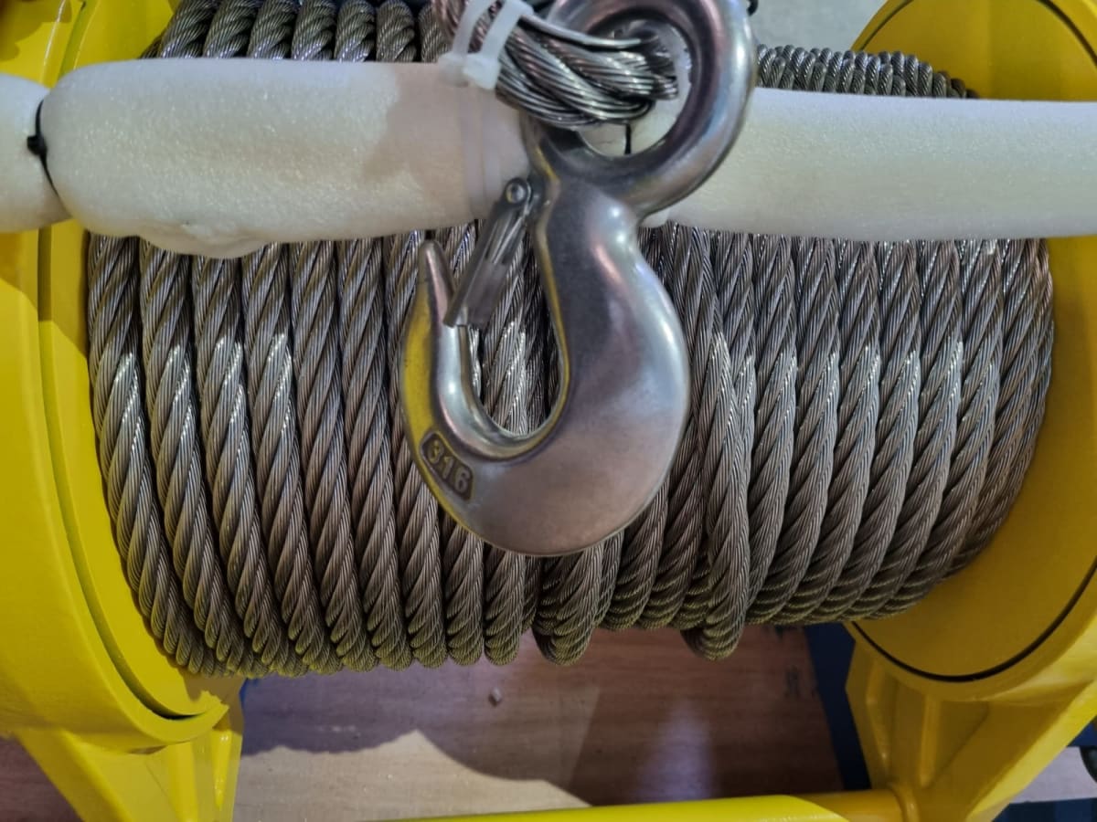 WINCHE AMW 380V 3200Kg x 100m Modelo ACERO INOX | Tecles & Winches