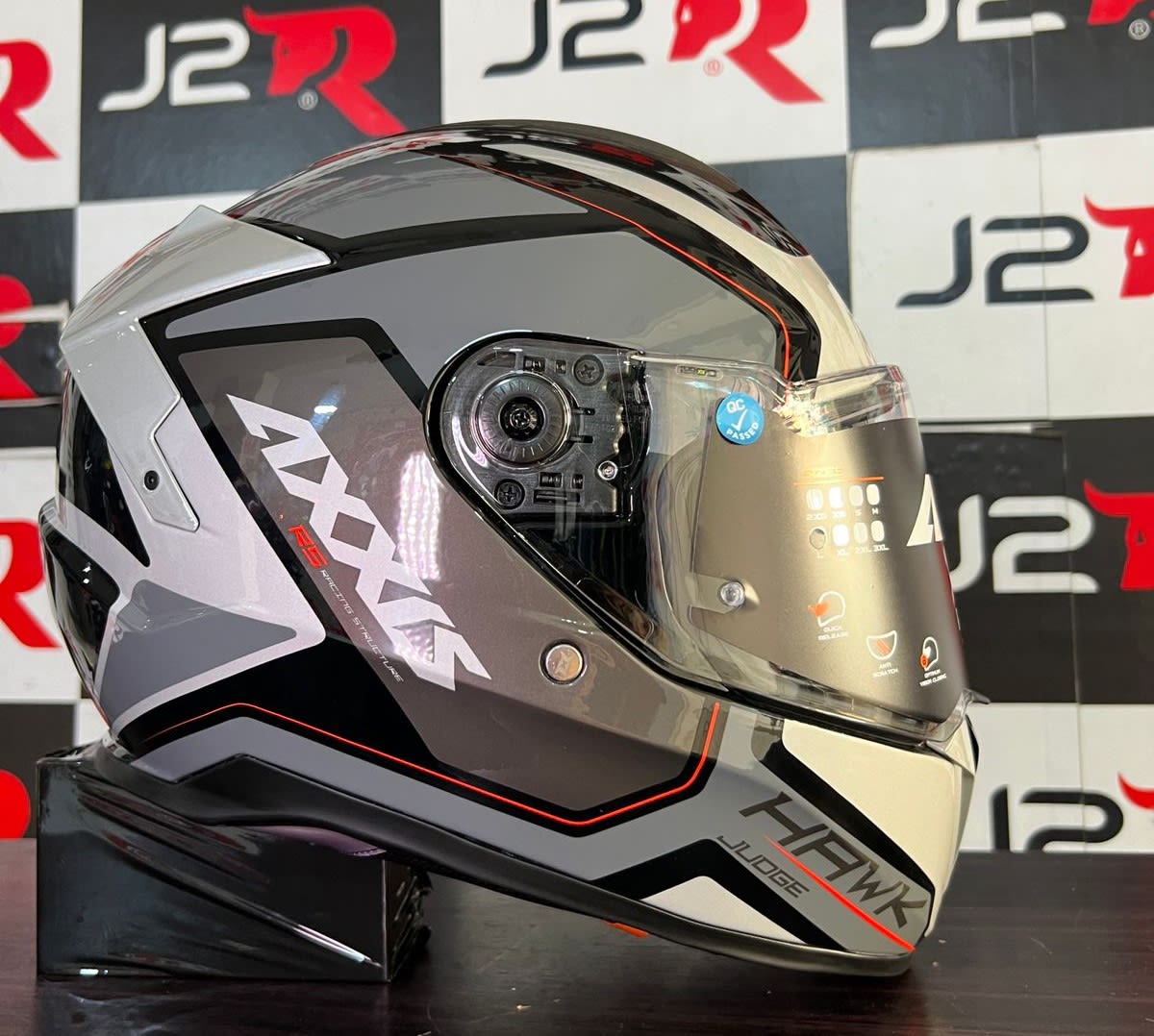 CASCO INTEGRAL AXXIS HAWK SV JUDGE B2 GRIS BRILLO | J2 RACING